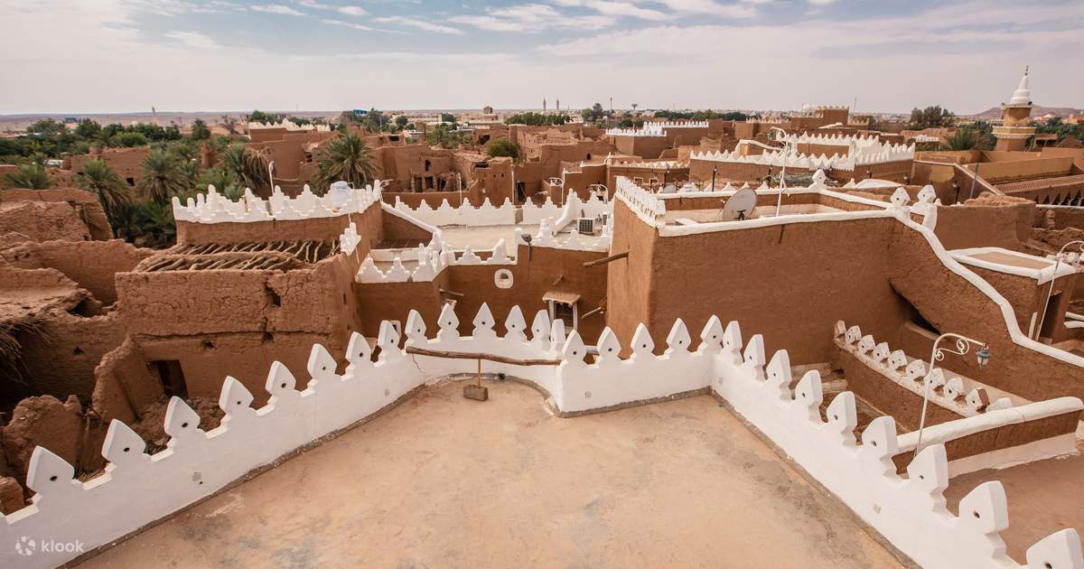 Tur Sehari Penuh di Ushaiqer dan Al-Qasab - Klook Indonesia